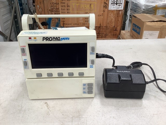 Pro PAC Encore 202EL Patient Monitor Auction (0051-9045451) | Grays ...