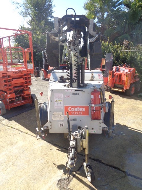 2013 SMC TL90 Lighting Tower 4000W - Hydraulic Vertical Mast Auction ...