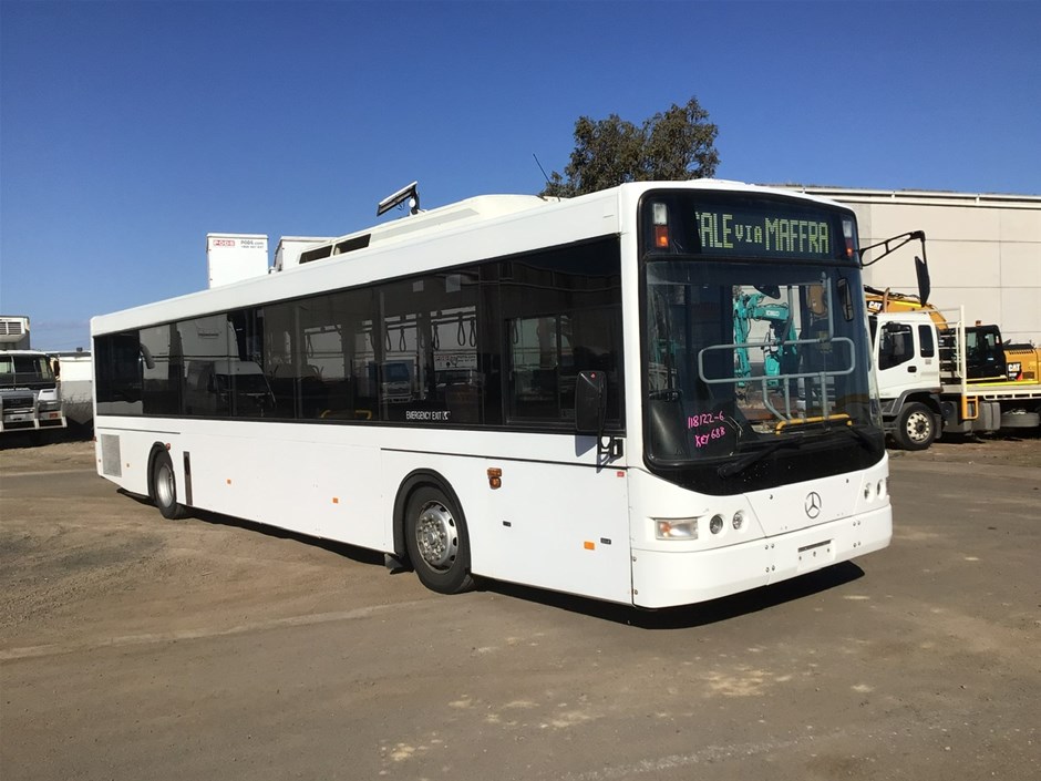 2004 Mercedes Benz (4 x 2) Bus Auction (0001-3026885) | Grays Australia