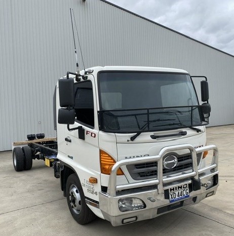 2016 Hino FD500 4x2 Cab Chassis Truck Auction (0001-8017824) | Grays ...
