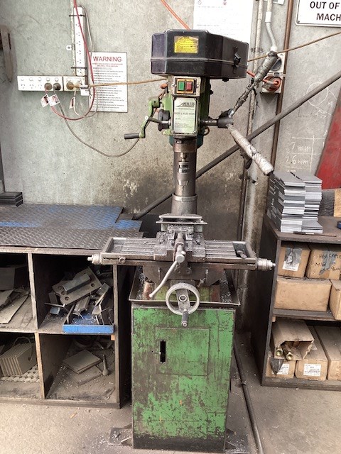 Herless RF-25 Bench Top Drilling And Milling Machine On Metal Stand ...