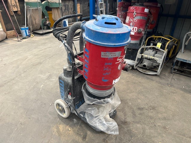 Pullman Ermator S26 HEPA Dust Extractor Auction (0091-3027034) | Grays ...