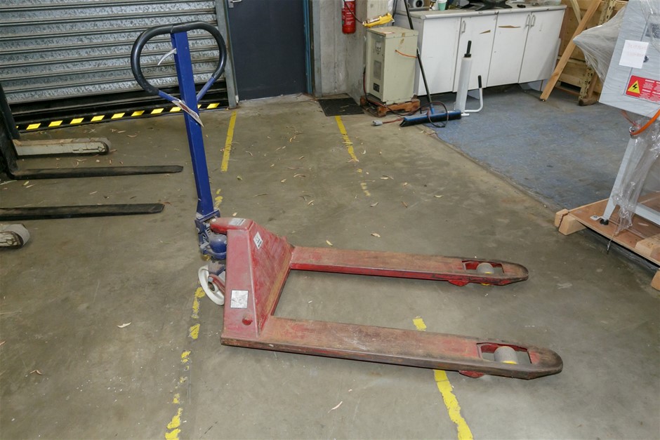 Pilot 20L Pallet Jack Auction (0202-5054124) | Grays Australia