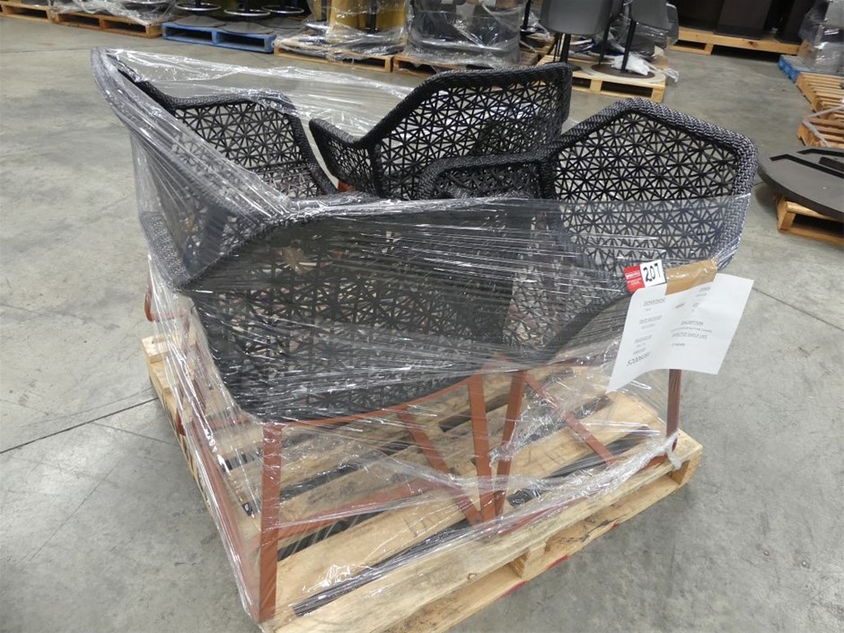 Qty 4 x Outdoor Chairs Auction (0207-5054116) | Grays Australia