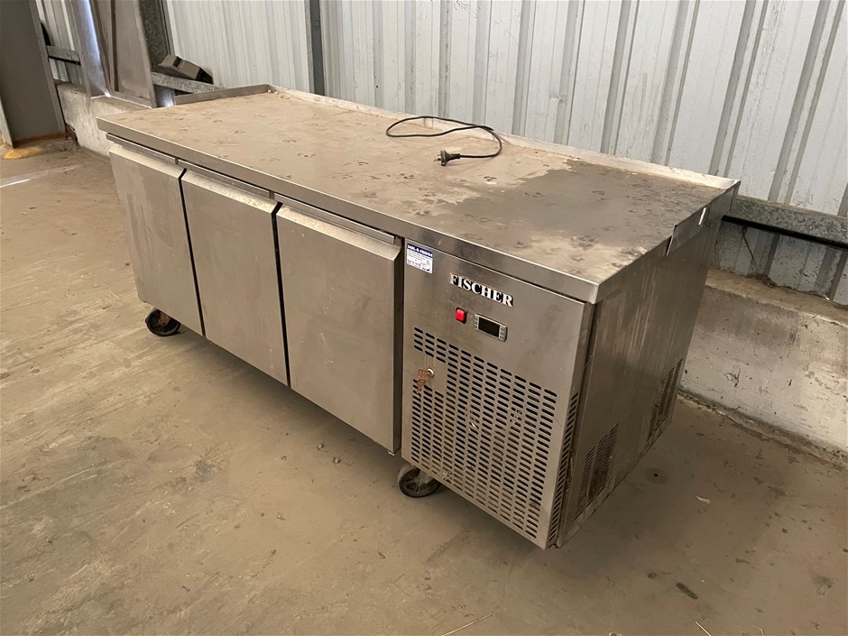 Fischer Fridge Auction (0001-7047480) | Grays Australia
