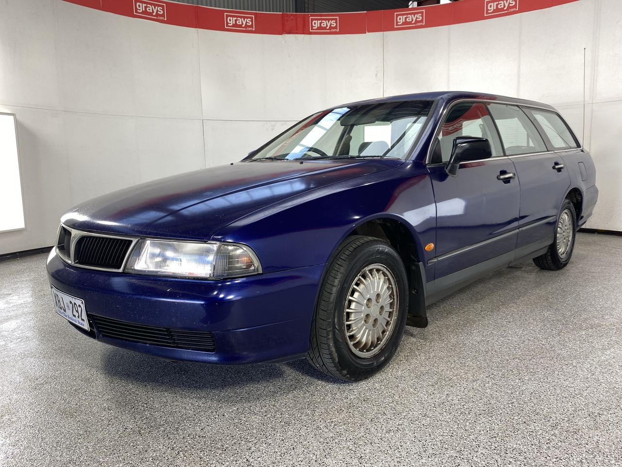 1998 Mitsubishi Magna Executive TF Automatic Wagon Auction (0001 ...