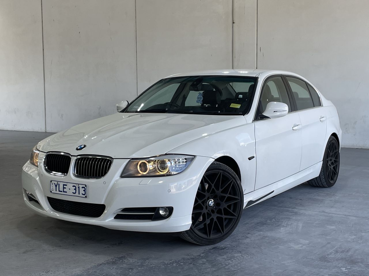BMW 3 Series 320i EXEC. E90 Automatic Sedan Auction (0001-21012037 ...