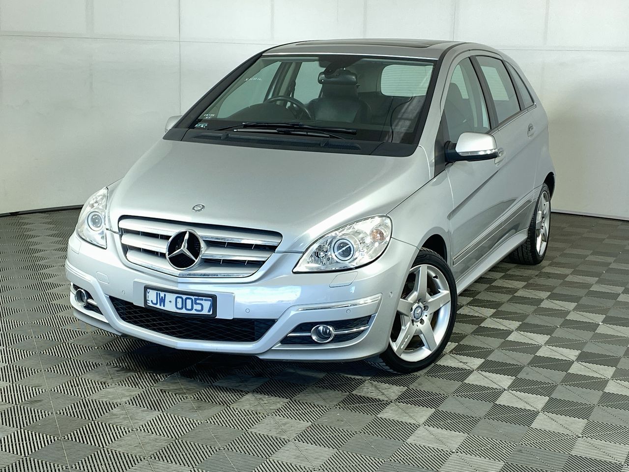 2011 Mercedes Benz B200 W245 CVT Hatchback Auction (0001-21012129 ...