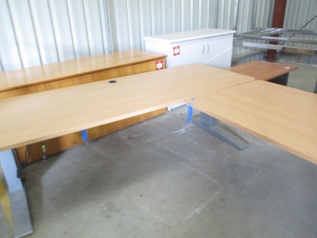Steel Framed Electric Computer Desk - Sit/Stand Auction (0061-3027273 ...