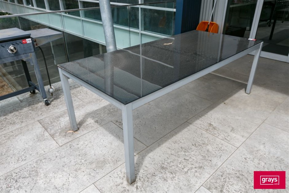 Glass Top Outdoor Table Auction 2186 5054314 Grays Australia