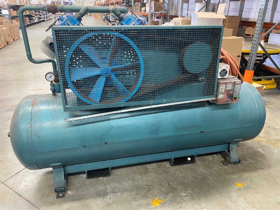 Unbranded Receiver Mounted Electric Air Compressor Auction (0011 ...