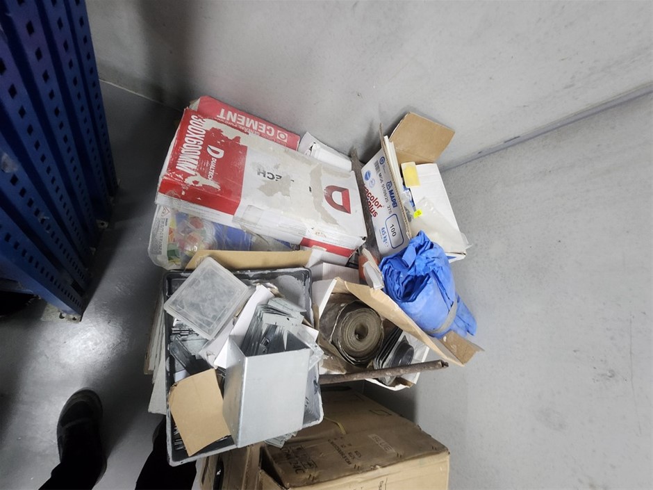 Bulk Lot of Assorted Building Materials Auction (0050-5054650) | Grays ...