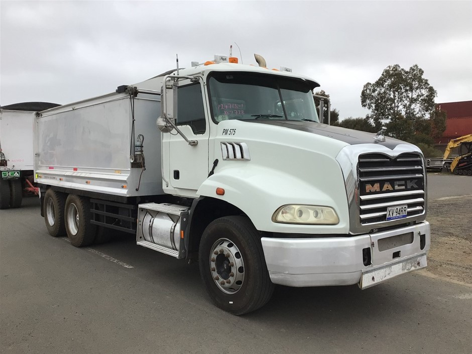 2010 Mack Granite 6 x 4 Tipper Truck Auction (0001-3027542) | Grays ...