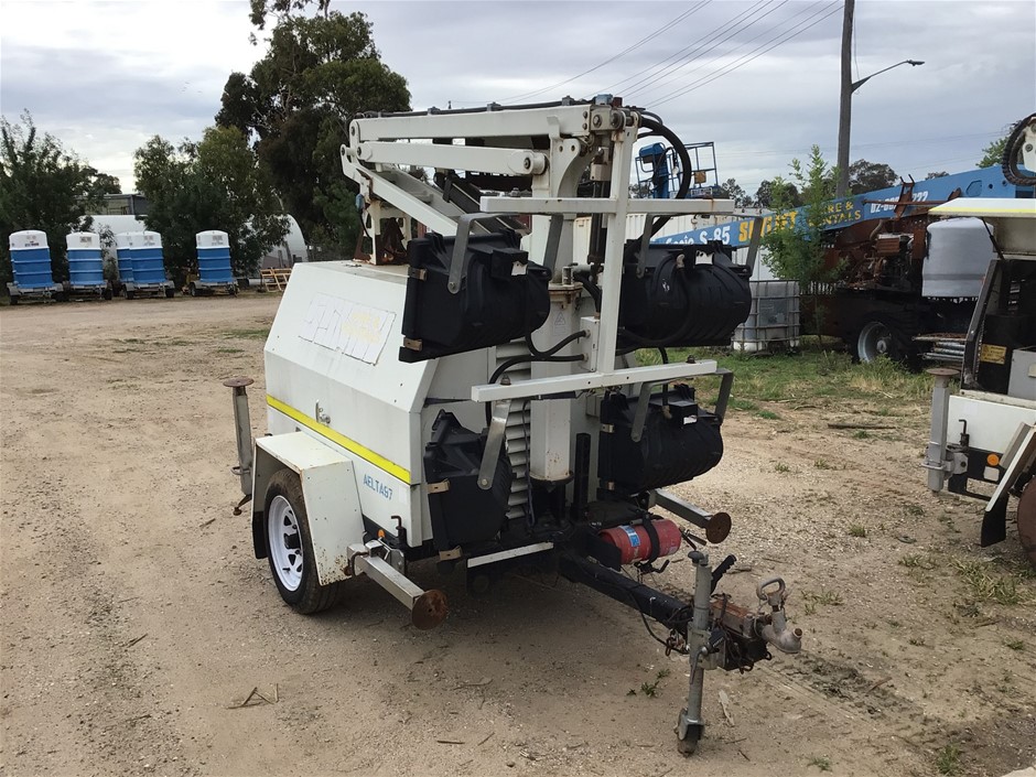 Allight Combilight 4 Lamp Light Tower Auction (0025-3027521) | Grays ...