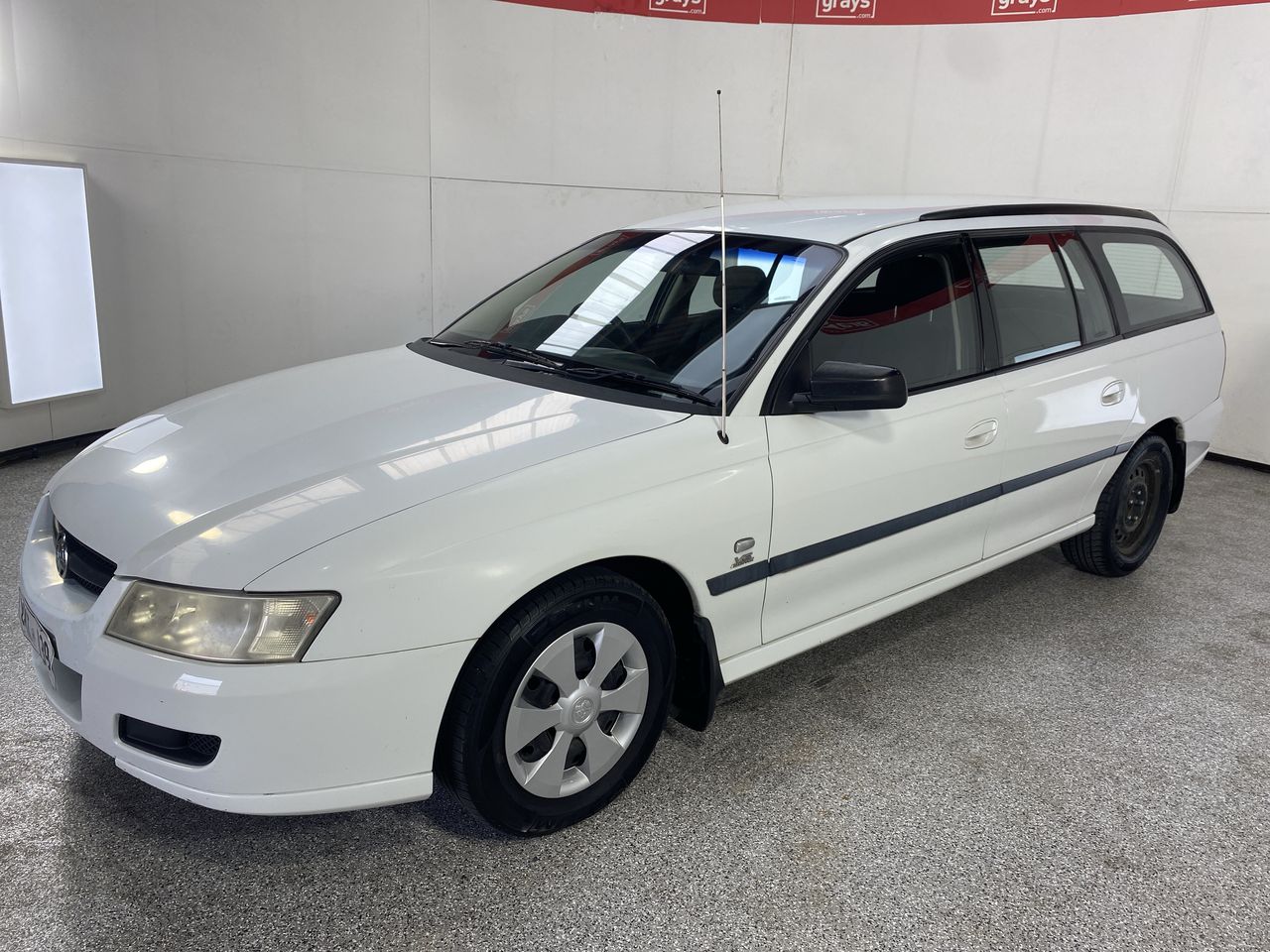 2005 Holden Commodore Executive VZ Automatic Wagon Auction (0001 ...