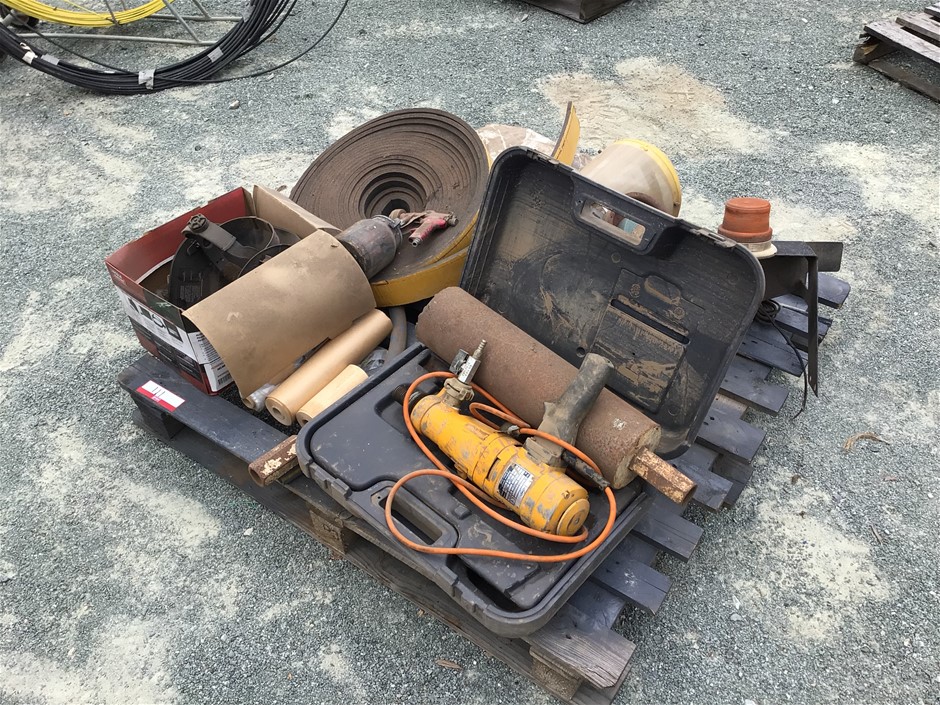 Qty Workshop Items and Sundries Auction (0077-7048604) | Grays Australia