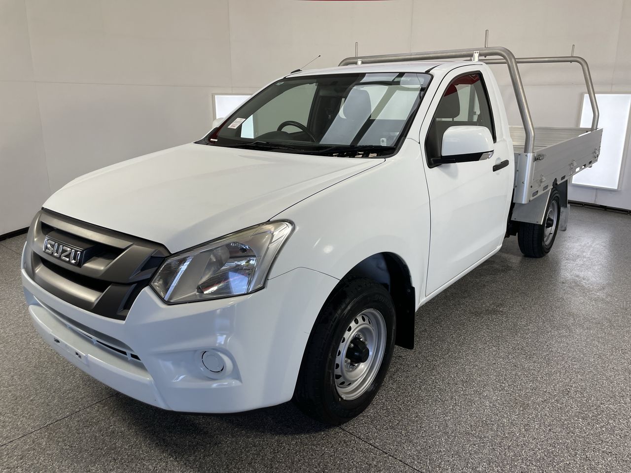 2018 Isuzu D-MAX 4X2 SX Low-Ride Turbo Diesel Manual Cab Chassis ...
