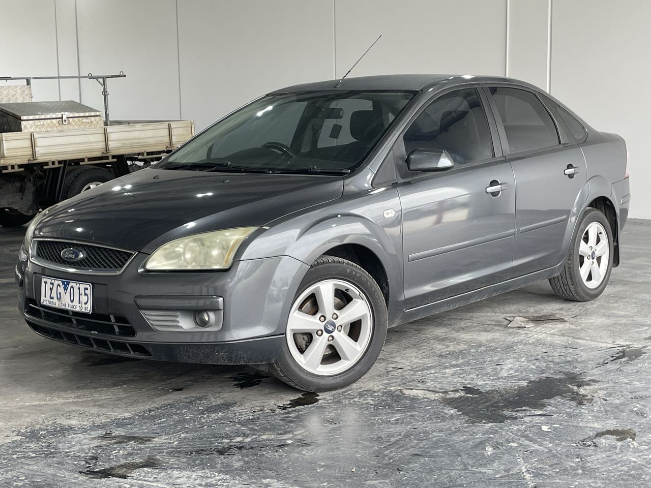 2005 Ford Focus LX LS Automatic Sedan Auction (0001-21015946) | Grays ...