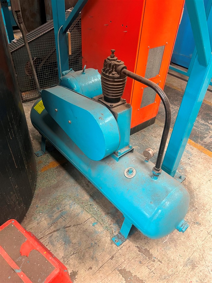 Old Compressor Set Up As Vacuum Pump Auction (0230-3027853) | Grays ...