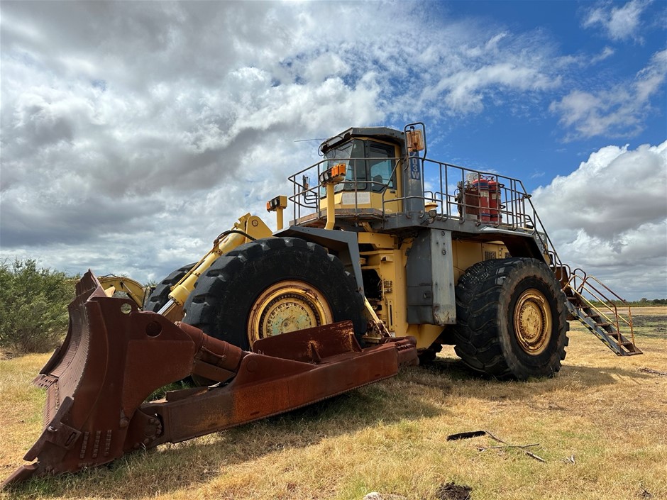 Komatsu WD900-3 Wheeled Dozer Auction (0001-9047555) | Grays Australia
