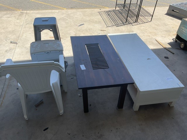 Portable AC Unit, 2 x Coffee Tables Auction (0081-9048598) | Grays Australia