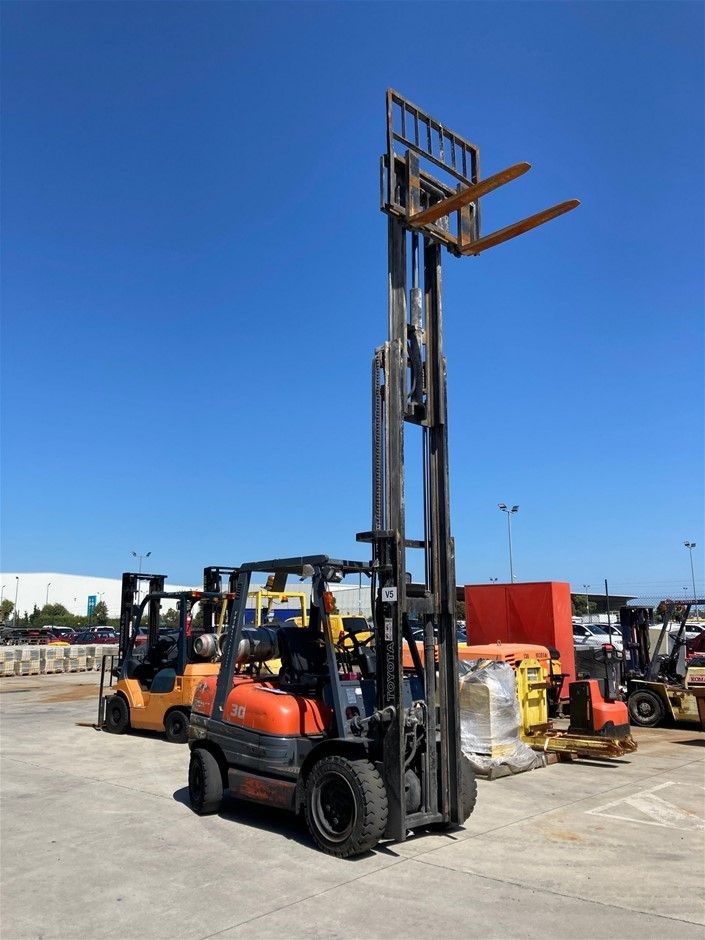 TCM and Toyota Counterbalance Forklifts, Sumo Walkie Stacker