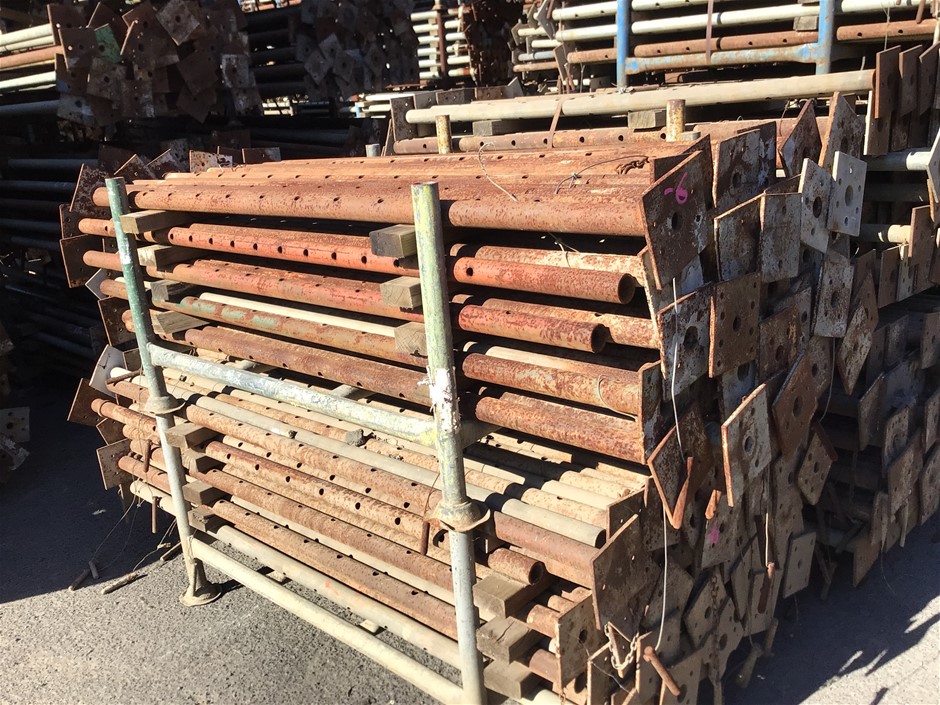1x Stillage of Formwork Props Auction (0006-3028572) | Grays Australia