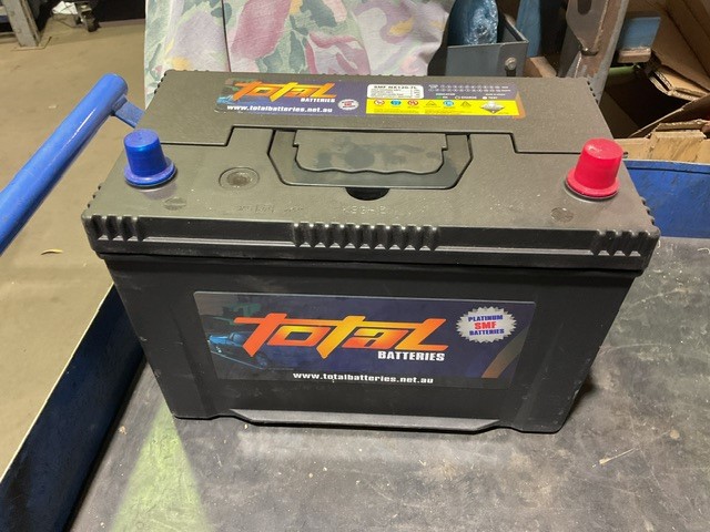 Total Batteries SMF NX120-7L Battery Auction (0029-9048438) | Grays ...