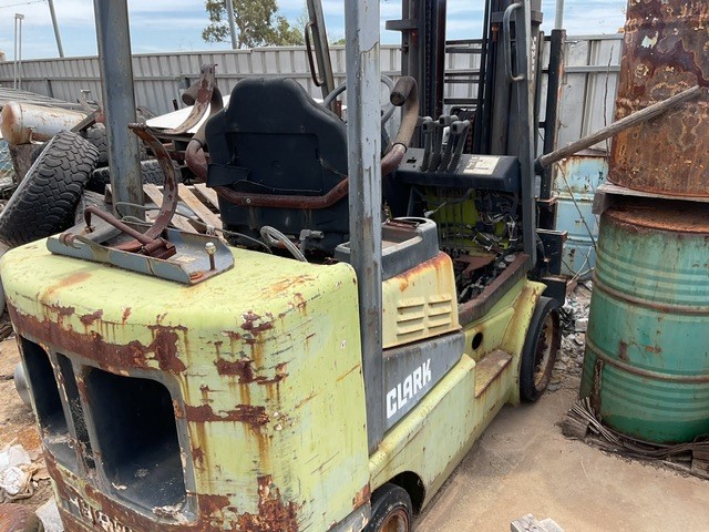 Clark CGC30 Counterbalance Forklift Auction (0008-9048442) | Grays ...