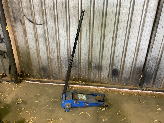 Blue Point 2.8T Service Jack Auction (0137-9048438) | Grays Australia