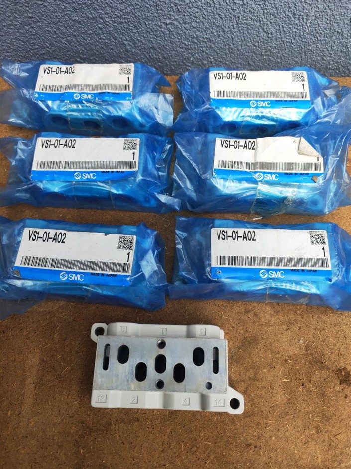 6 X SMC VS1-01-A02 Subplate Auction (0005-3028203) | Grays Australia