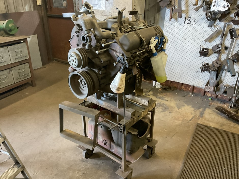 V8 Mock Up Engine & Template Mounts Auction (0190-9048438) | Grays ...