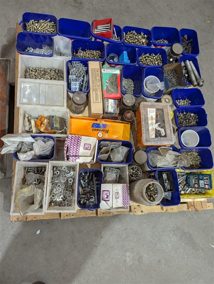 Mixed Pallet of Fasteners Auction (0011-3028209) | Grays Australia