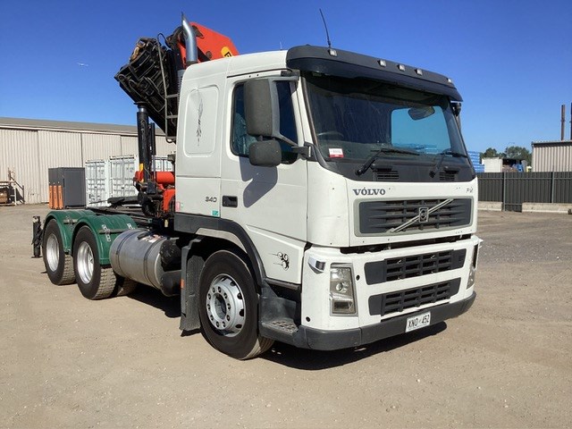 2007 Volvo FM MK2 6 x 4 Prime Mover Crane Truck Auction (0007-8018425 ...