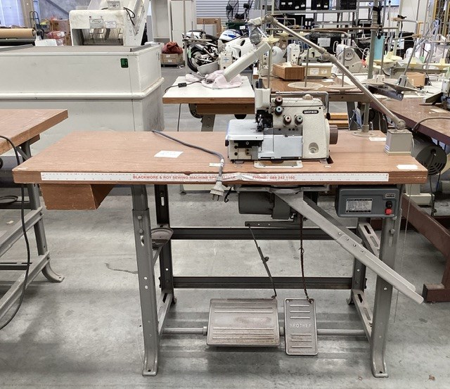 Brother 4 Thread Overlocker On A Table Auction (0014-9048866) | Grays ...