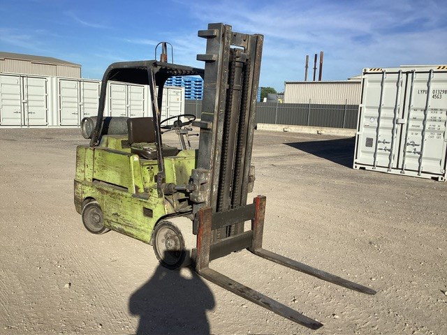 Clark C80 Counterbalance Forklift Auction (0020-8018426) | Grays Australia
