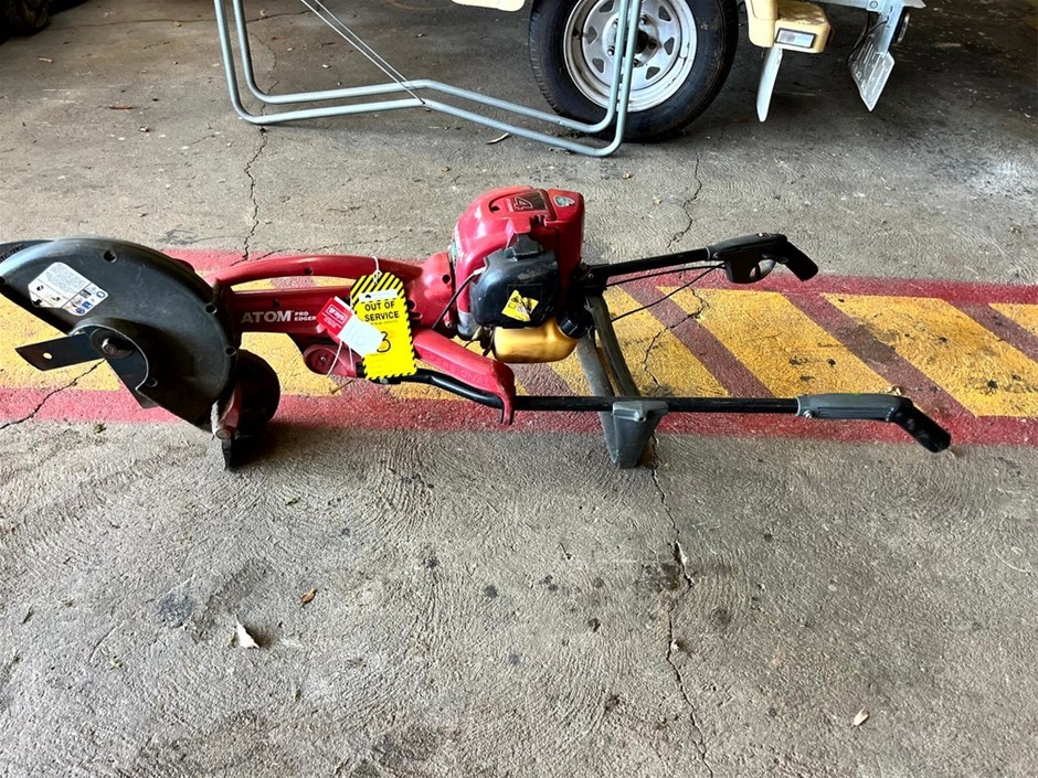 Atom Pro Edger Auction (0091-5056002) | Grays Australia
