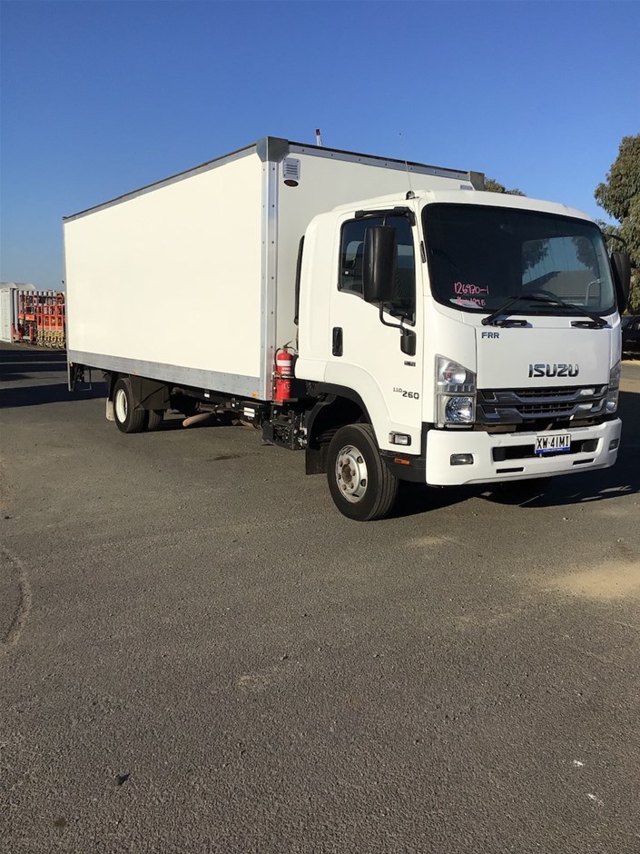 2018 Isuzu FRR 4 x 2 Pantech Truck Auction (0001-3028557) | Grays Australia