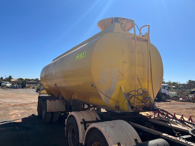 Tandem Water Trailer Auction (0024-9049796) | Grays Australia