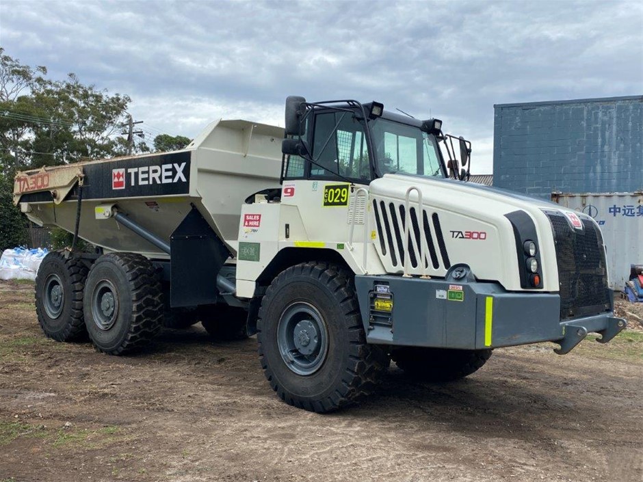 2014 Terex TA300 Articulated Dump Truck Auction (0001-5055991) | Grays ...