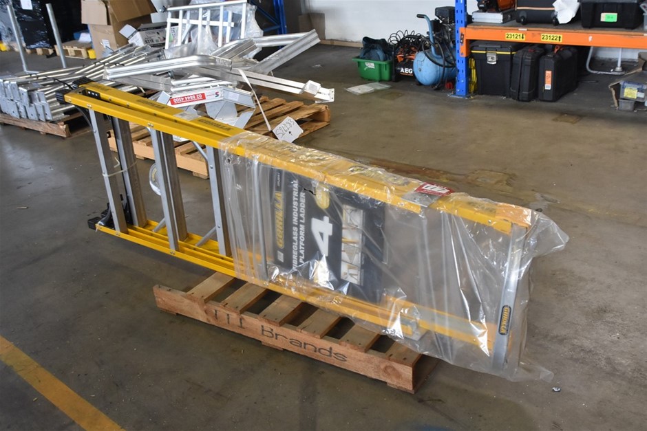 Gorilla FPL-004I Step & Platform Ladder (New) Auction (0117-5056014 ...