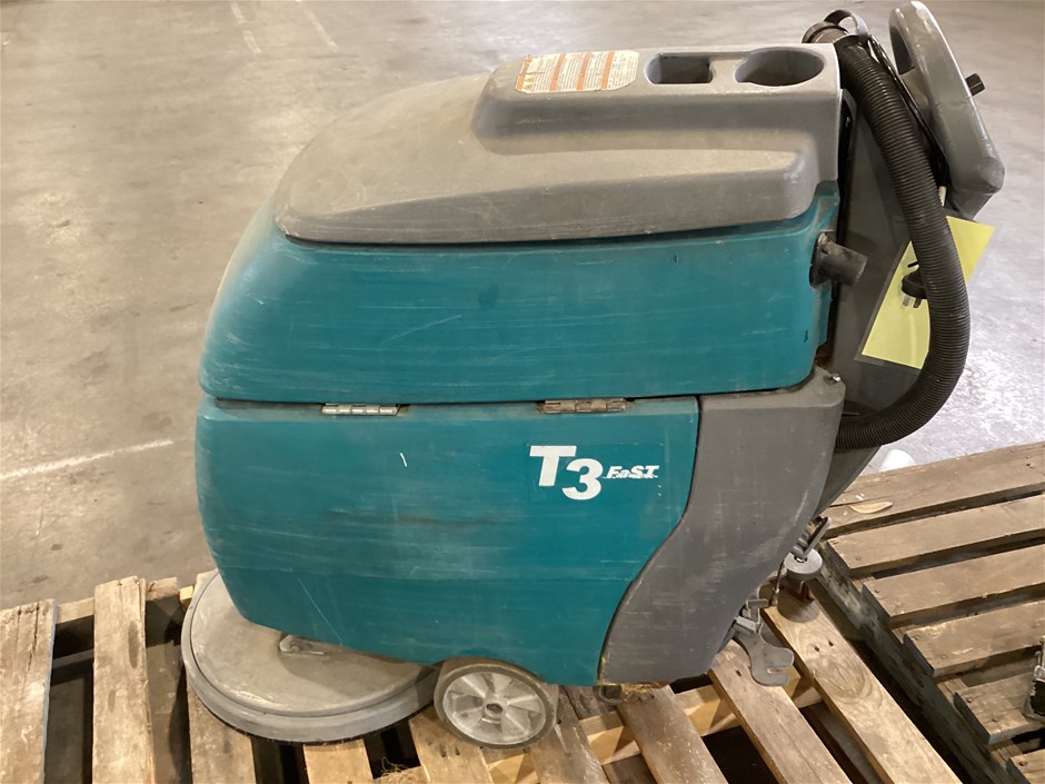Tennant T3 Fast Walk Behind Scrubber, Parts Only Auction (0007-8018506 ...