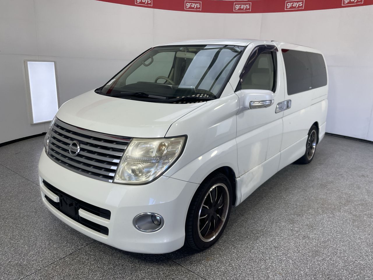 2005 Nissan Elgrand Automatic Van Auction (0001-50508832) | Grays Australia