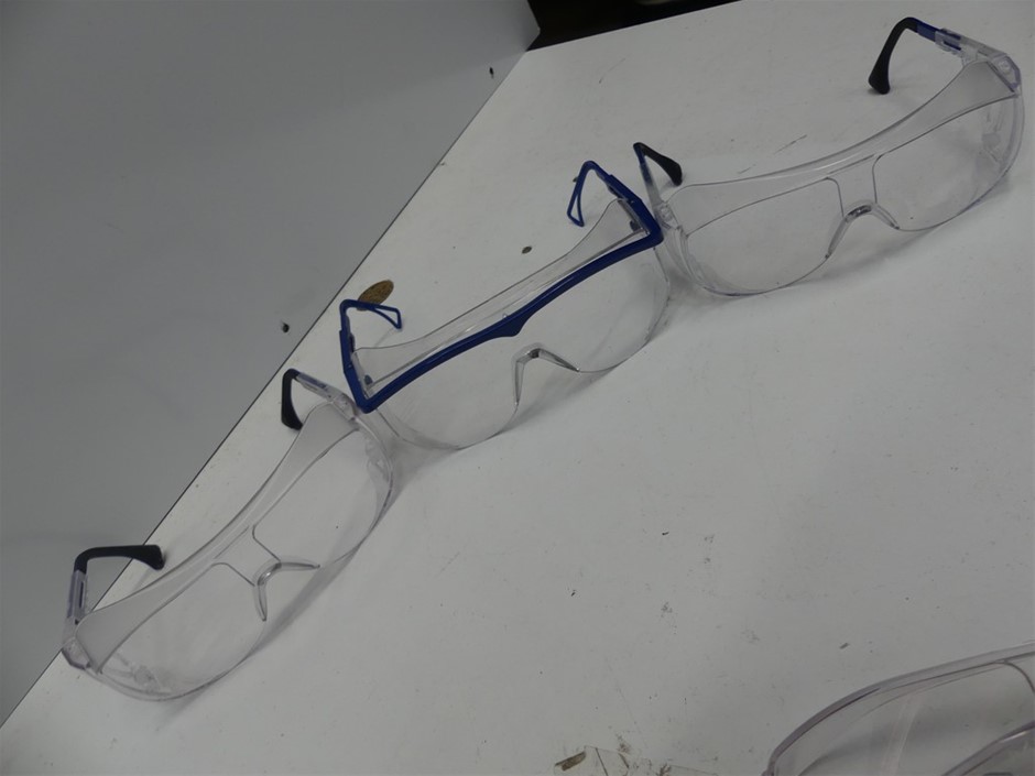 7x Laboratory Safety Glasses Auction (1113-5056087) | Grays Australia