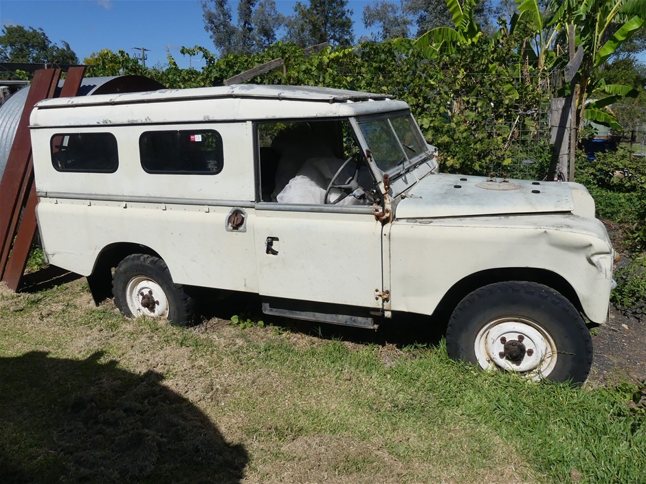 1971 Land Rover 109 Land Rover Restoration Project Auction (0001 ...