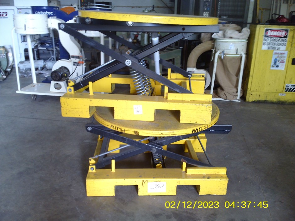 2 Spring Pallet Elevator/Rotator with Pallet Truck Auction (0039 ...