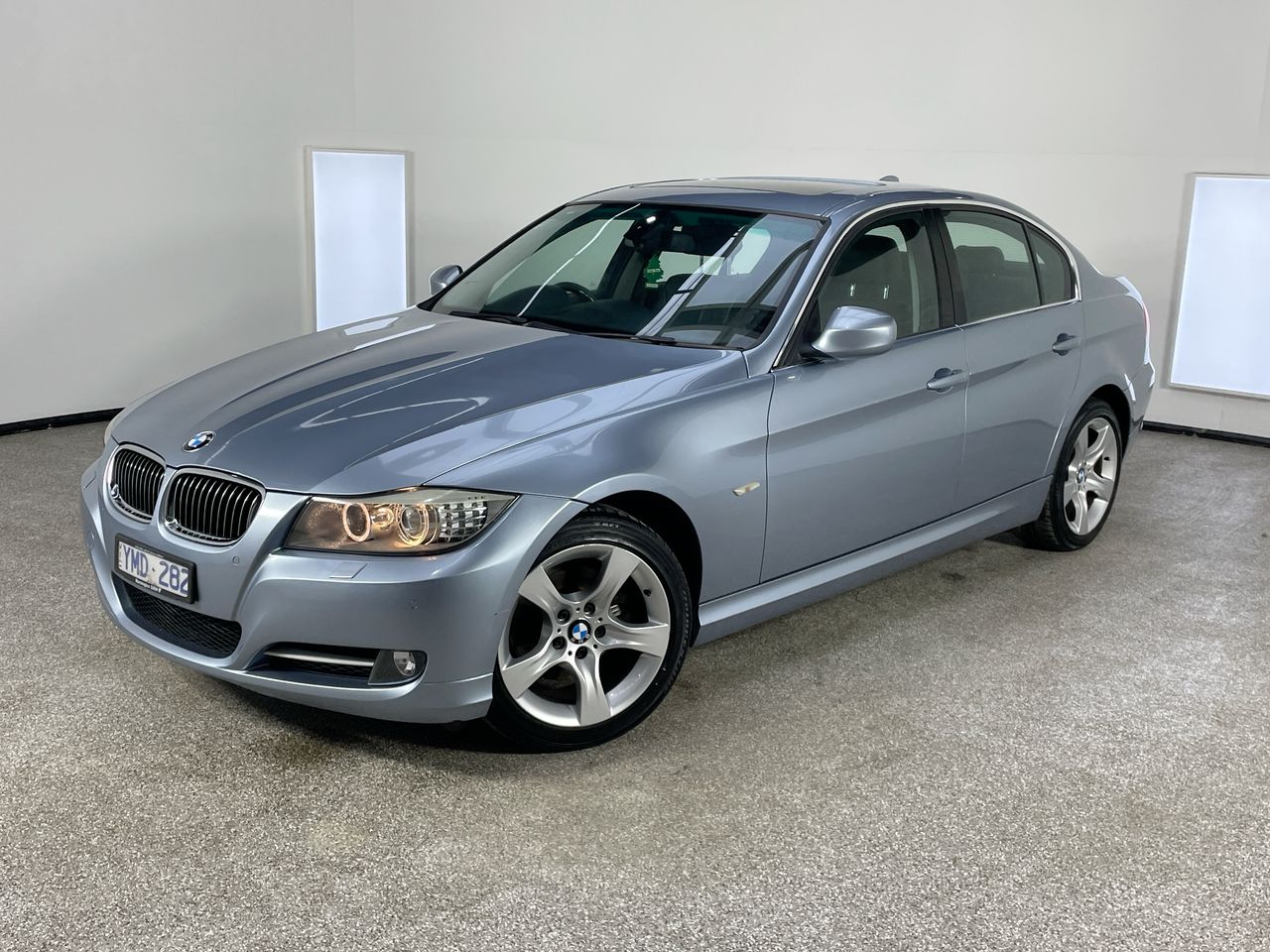 2011 BMW 3 Series 320d Lifestyle E90 Turbo Diesel Automatic Sedan ...