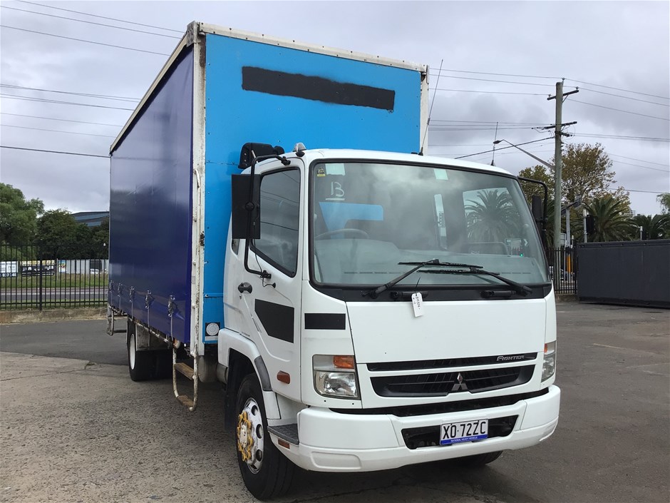 2008 Mitsubishi FK6 4 x 2 Curtainsider Rigid Truck