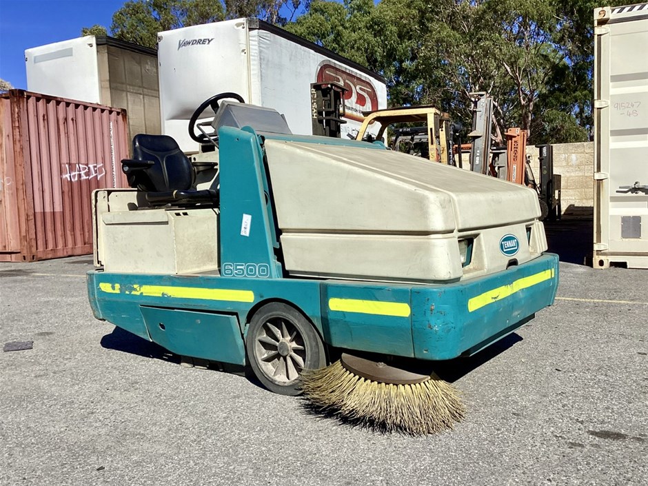 Tennant 6500 Ride-On Sweeper Auction (0005-9050656) | Grays Australia