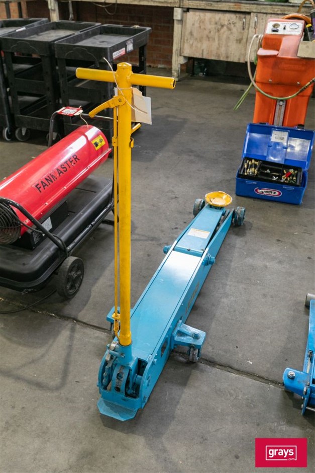 Liftech YM500D Trolley Jack Auction (0030-5056340) | Grays Australia